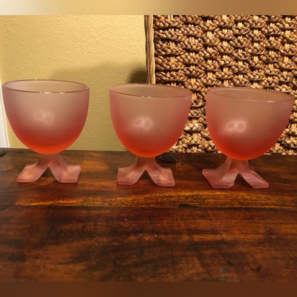 Neiman Marcus | Dining | 3 Pink Neiman Marcus Frost Glass Ice Cream ...